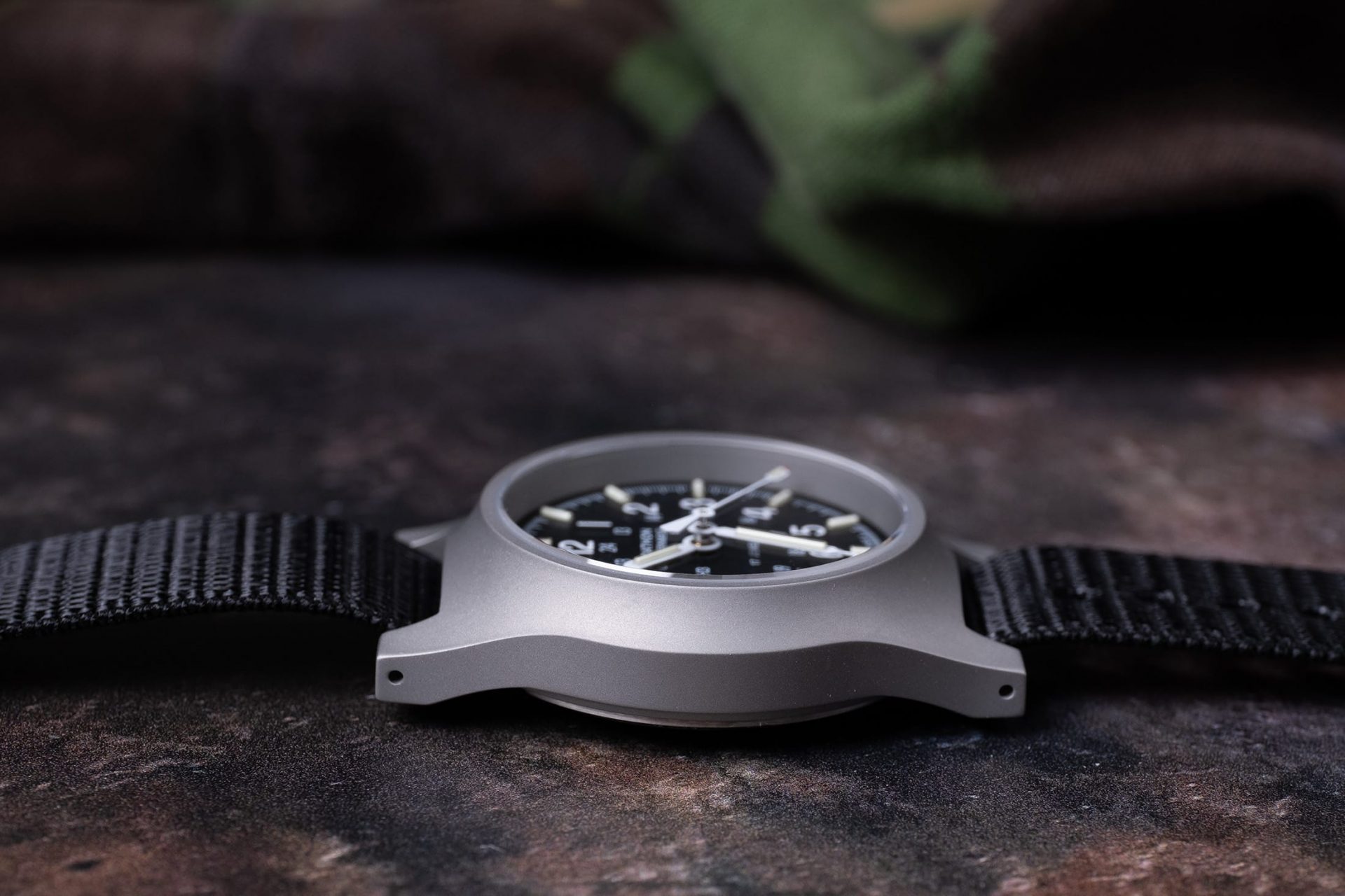 Who Wears Wins! Is The Marathon Officer’s Mechanical The Perfect Field ...