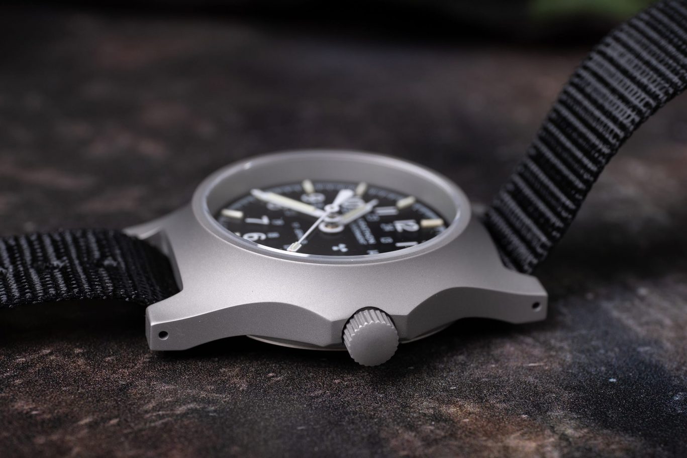 Who Wears Wins! Is The Marathon Officer’s Mechanical The Perfect Field ...