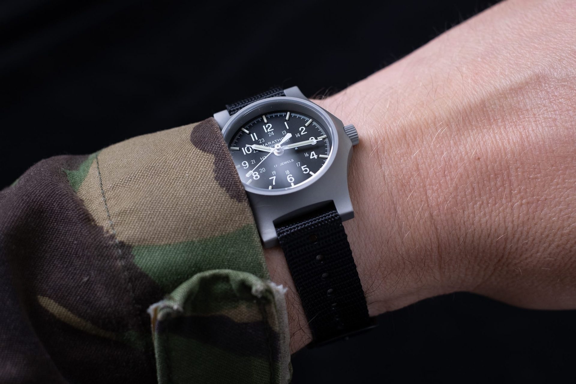 Who Wears Wins! Is The Marathon Officer’s Mechanical The Perfect Field ...